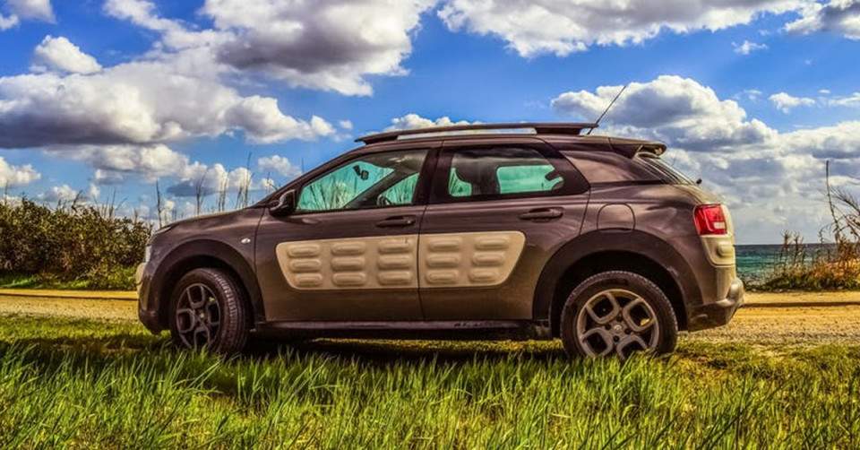 5 Jenis Mobil Terlaris di Indonesia Lengkap dengan Harganya | Pricebook