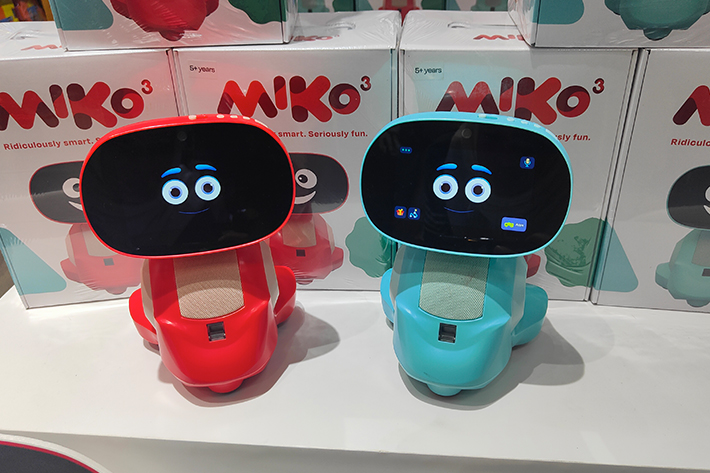 MIKO 3, Robot AI Edukasi dan Hiburan Anak Pertama di Indonesia | Pricebook